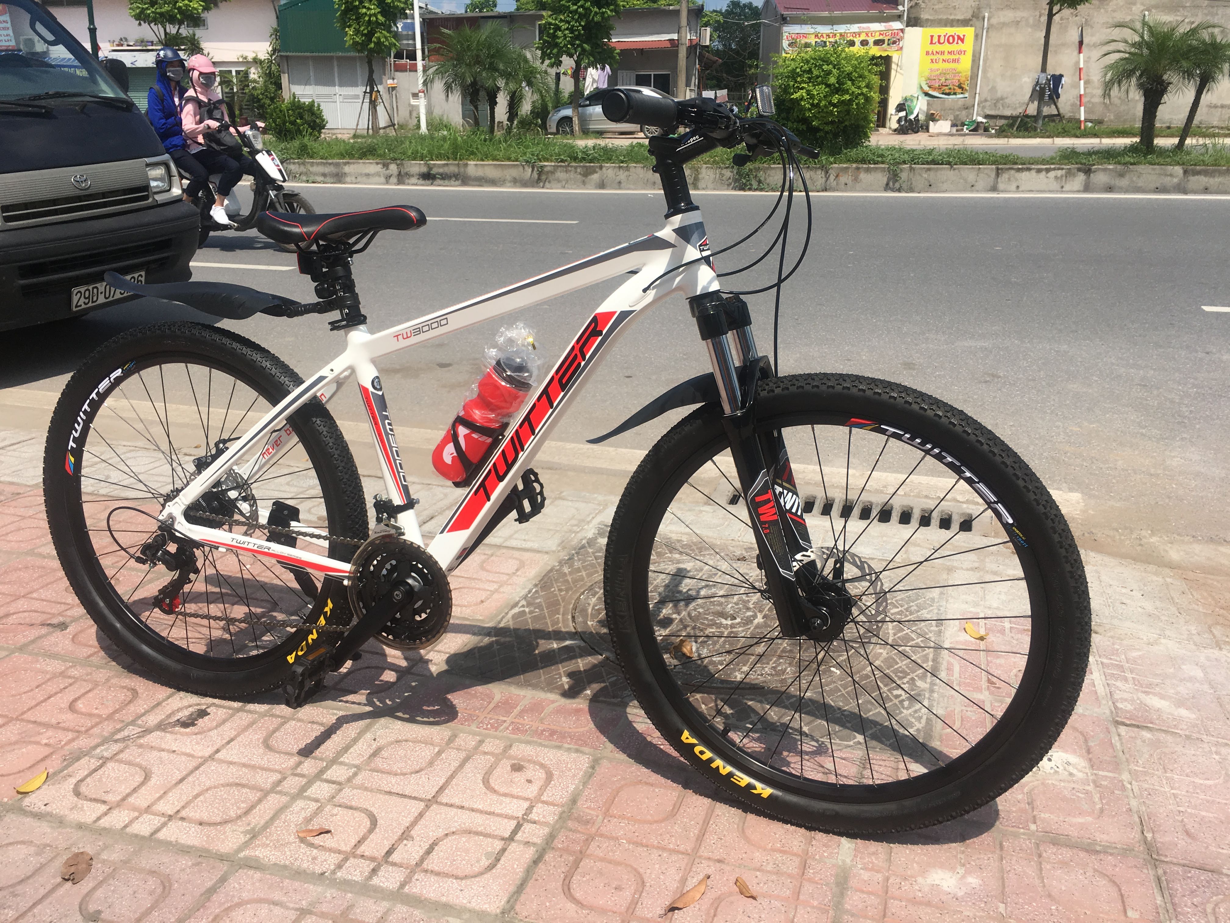 Xe đạp Thể Thao Twitter 3000 mới nhất 2019